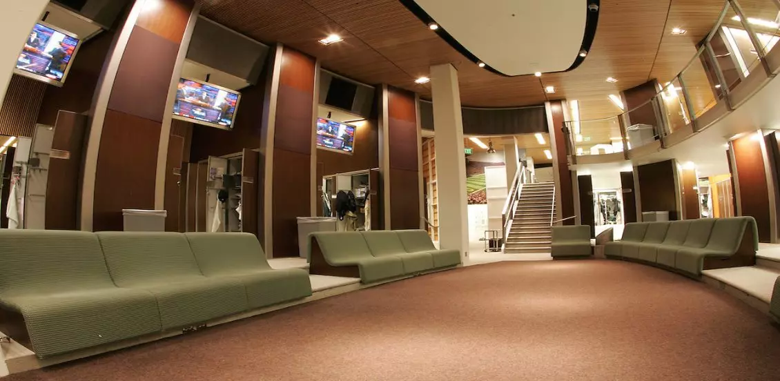 Top 10 D1 Football Locker Rooms | 2aDays News