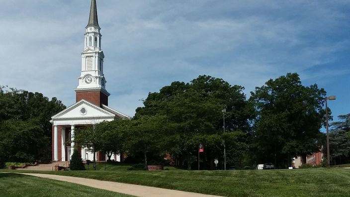 What You Need to Know About Campus Visits | 2aDays