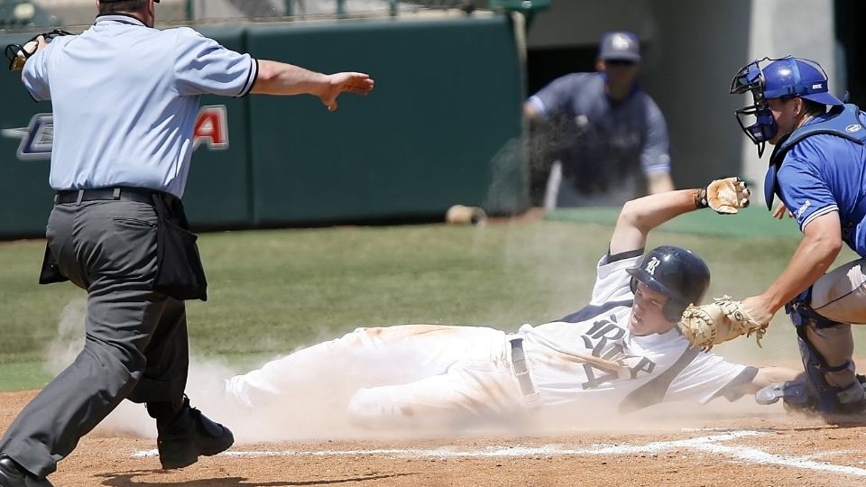 3 Characteristics College Baseball Coaches Look For | 2aDays News