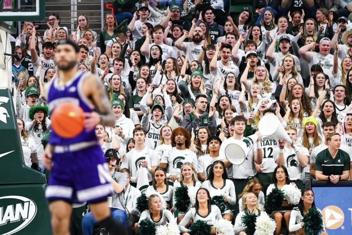 11 Top NCAA Student Sections | News | 2aDays News